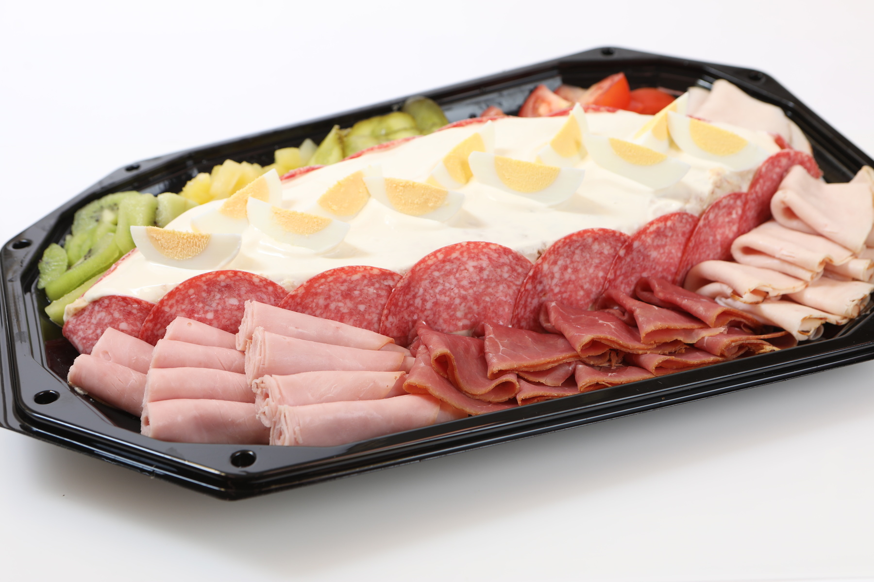 Koude snacks en opgemaakte salades - Keurslagerij Vooys