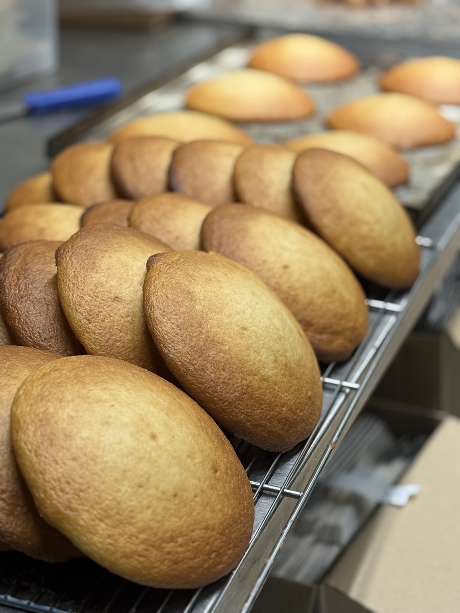 VERSE EIERKOEKEN OP DONDERDAG - Bakkerij BAKK® (Dewitte)