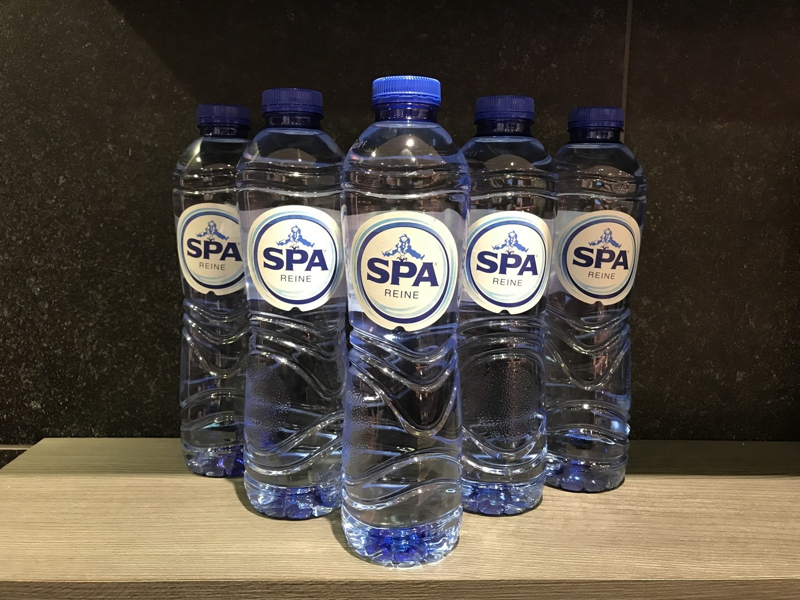 0,5l plat water - Keurslager David & Liselotte