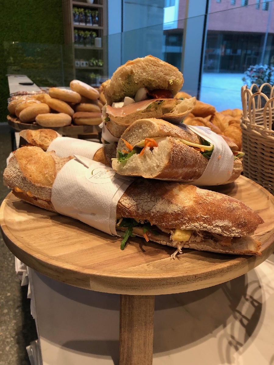 Smos kaas en hesp - Brood en Banket Peeters (Turnova)