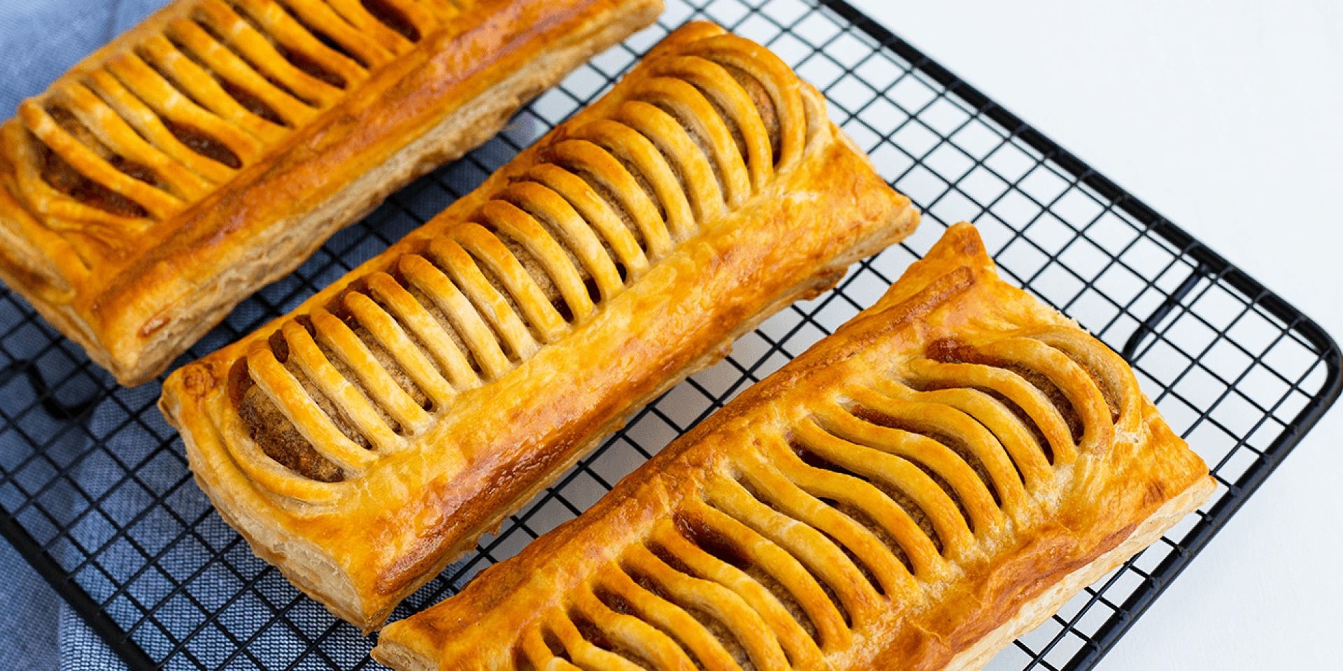 Frikandelbroodje - Echte Bakker Schoemaker